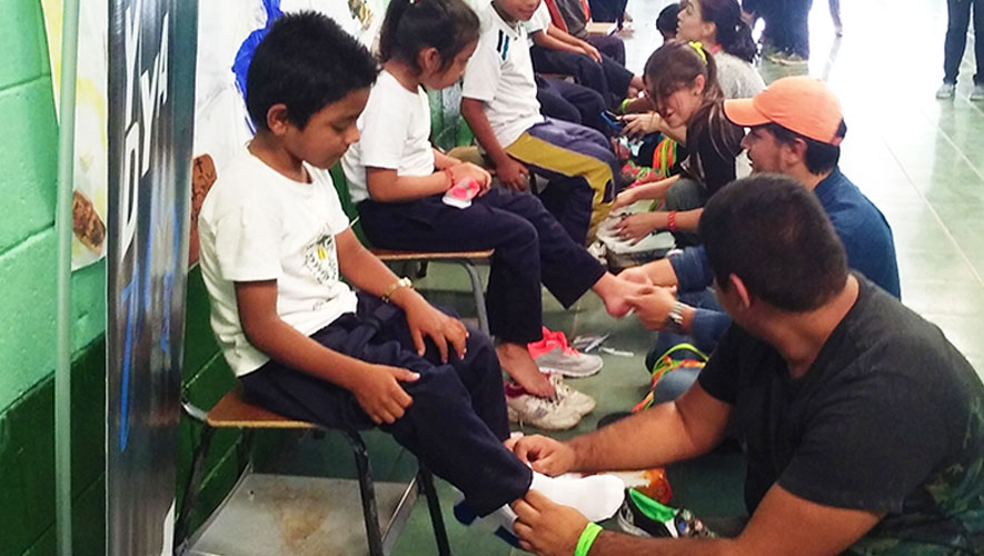 Dona tus zapatos en buen estado para niños de áreas rurales de Guatemala