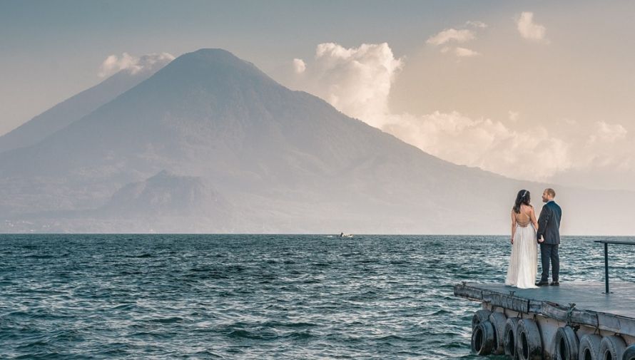 Fotografías de bodas a orillas del Lago de Atitlán en Guatemala
