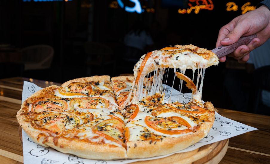 Castor's Pizza GT: más de 30 sabores, servicio a domicilio y mucho ...