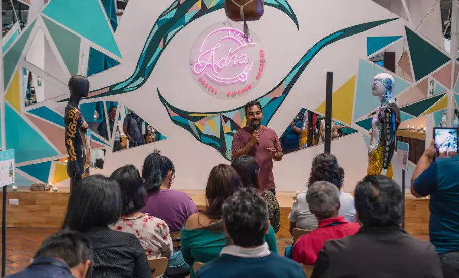 Exposición «Dioses Creadores inspirada en la Cosmos Maya»